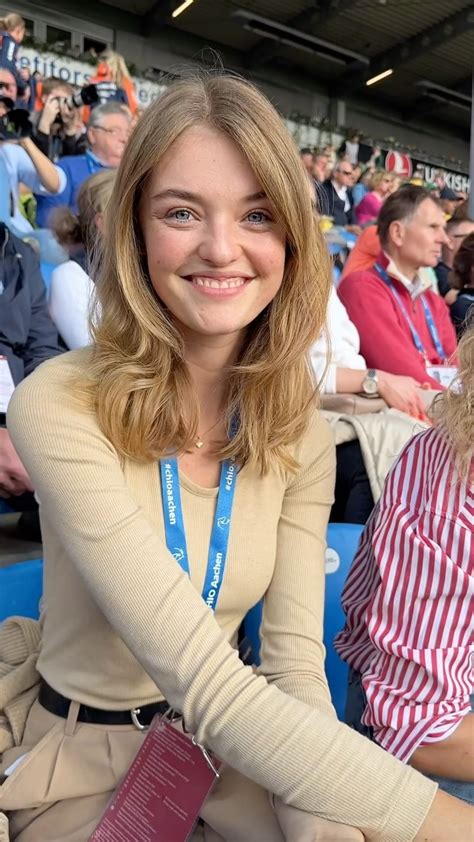 Picture Of Willow Hand