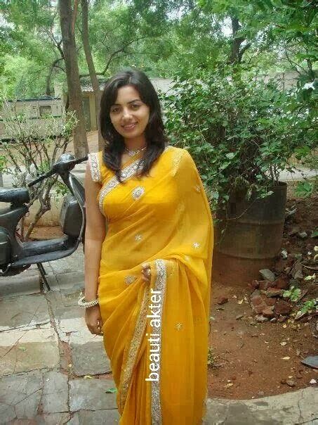 Indian Nude Girls Desi Sexy Girls Have Huge Boobs Desi Bhabhi Cleavage