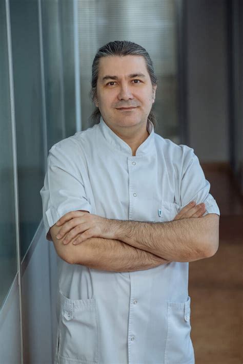 Удовиченко Олександр анестезіолог Стоматологія Осадчого