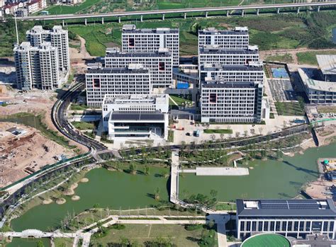 一校两区，广厦大学木雕小镇校区启用