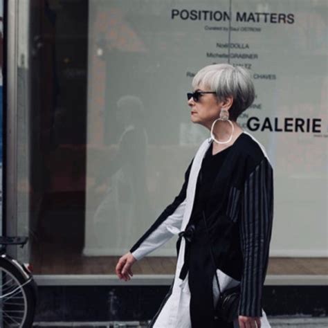 Ningzi Wang The University Of Manchester Manchester Division Of