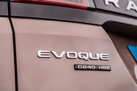 Land Rover Range Rover Evoque 2022 Boot Space Practicality And Safety Parkers