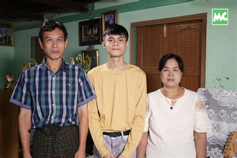 စိုင်းထီးဆိုင် သီချင်းတွေ Cover ဆိုရင်း လူသိများခဲ့တဲ့ အာကာ