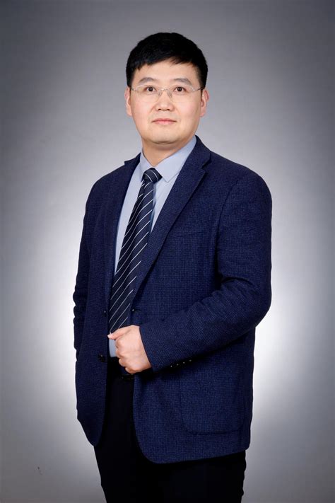张立学 教授 青岛大学化学化工学院