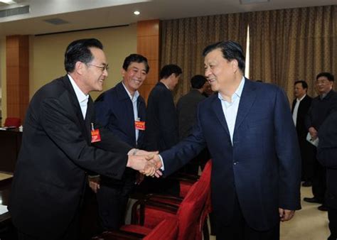 刘云山：在武装头脑指导实践推动工作上取得新的成效 新闻报道 人民网