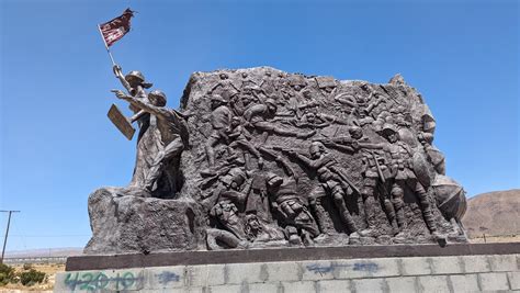 Fundraiser By Hong Kong Forum 自由雕塑公園之『香港地』香港抗爭者雕像金屬牌匾 及 新壁畫