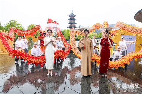 2023上海龙华庙会来了 上海剪纸等近10项国家级非遗亮相