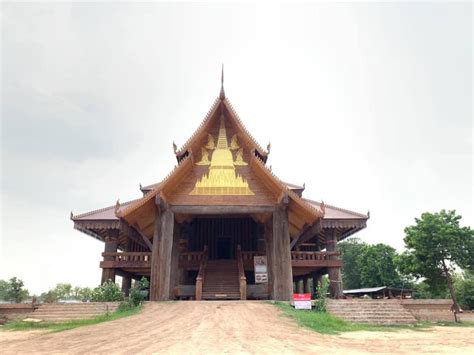 อุโบสถแบบพิเศษ วัดป่าวังน้ำเย็น จังหวัดมหาสารคาม