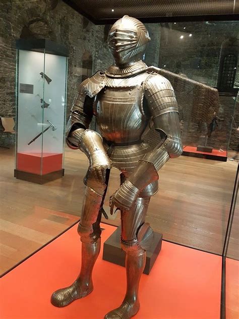 중세 성 하면 우리가 흔히 떠올릴만한 성  포텐 터짐 최신순 에펨코리아