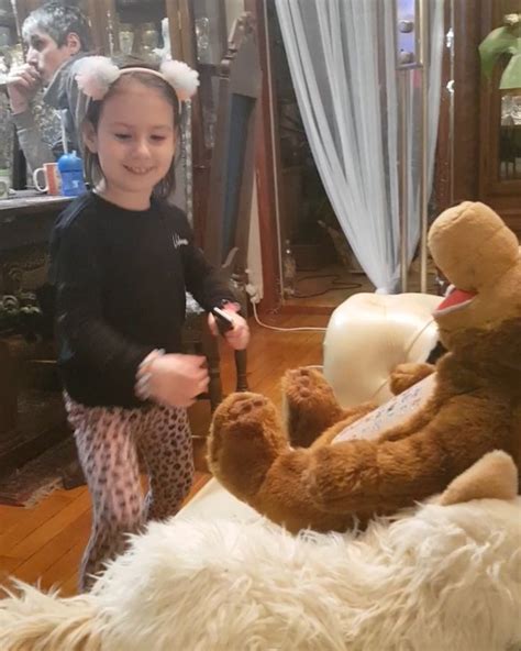 С внучкой общаться становится все интересней 💜 внучка семья