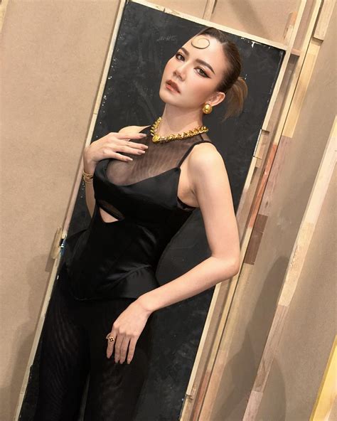 Ig จ๊ะ นงผณี มหาดไทย พี่จะขี่ หรือพี่จะค่อม อ่ะ ย่อมได้⁉️ 25 08 24 ง Instagram