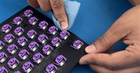 How To Properly Clean Your Mechanical Keyboard Step By Step Guide Tech Geek