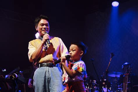 Suming舒米恩重回台北legacy舉辦「舅舅faki的演唱會」 邀5歲小姪子同台演唱王力宏〈愛錯〉 Blow 吹音樂 Line Today
