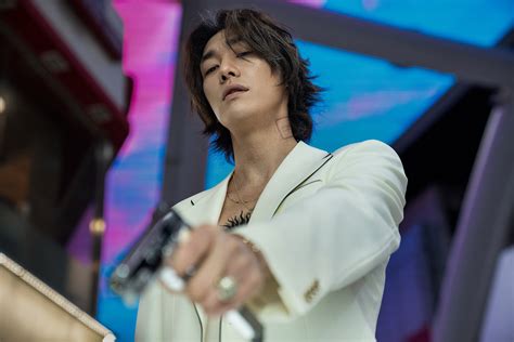 트리거 넷플 시리즈 4위…김남길x김영광 뜨겁다 디스패치 뉴스는 팩트다