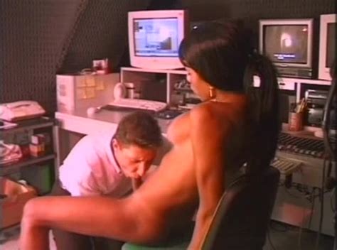 Ebony Shemale Gabriella Gets Hot Sex After Watching Porno Ashemaletube Com