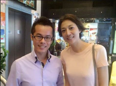 亞姐吳綺莉復出拍寫真身材曼妙風韻猶存面對記者閉口不談閨女 每日頭條