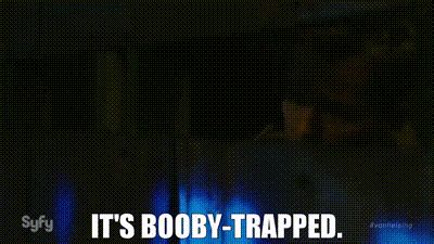 Yarn Its Booby Trapped Van Helsing 2016 S01e01 Help Me