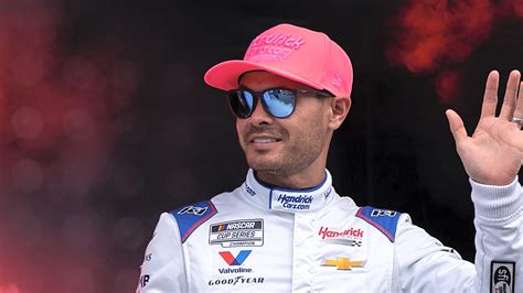 Kyle Larson Is Breaking Out Of His Slump At The Perfect Time Yardbarker