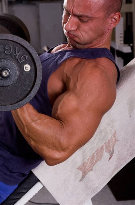 Super Sets What They Are And 4 Ways To Do Them Breaking Muscle