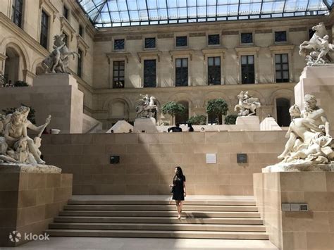 파리 루브르 박물관 티켓이 포함된 야외 워킹 투어 클룩 Klook 한국