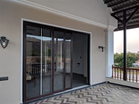 Modern Powder Coated Three Track Aluminium Sliding Window For Home At