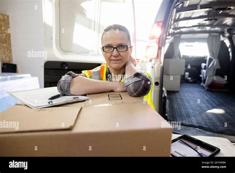 Woman Head Loading Hi Res Stock Photography And Images Alamy