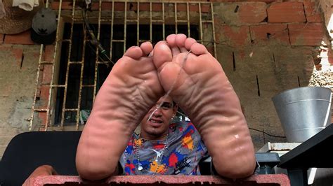 Male Feet A Real Str8 Bully