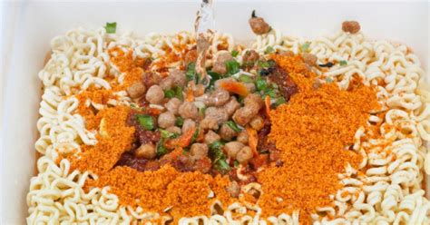 햄 두부 라면 흔히 먹는 식품 속 첨가물 줄이는 법