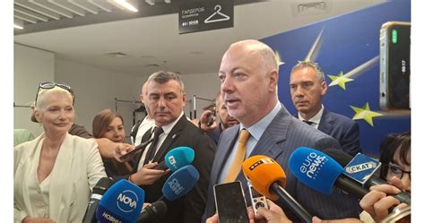 Войната за шеф на ДАНС се разгаря Желязков иска от Радев позиция защо