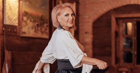 Veliki Povratak Fatalne Dolores Bila Je Muza Đorđa Novkovića Sada Objavila Novi Spot Sa Veliki Povratak Fatalne Dolores Bila Je Muza Đorđa Novkovića Sada Objavila Novi Spot Sa