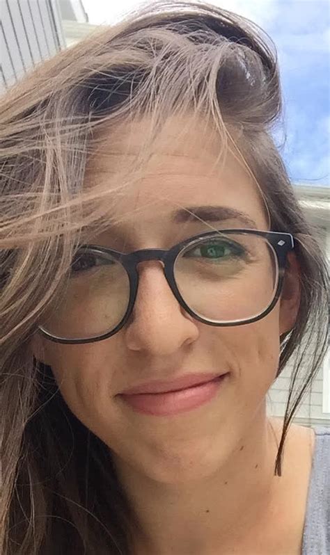 Rachel Ballinger Height Age Bio Weight Body Measurements Net Worth