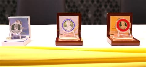 ธนารักษ์ เปิดจำหน่าย จ่ายแลก รับจอง เหรียญกษาปณ์ เหรียญที่ระลึก เหรียญเฉลิมพระเกียรติ ในหลวง ร