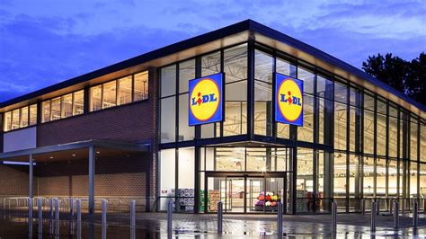The Real Difference Between Aldi And Lidl