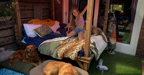 Fenne 11 Ik Slaap Bijna Elke Dag In De Tuin