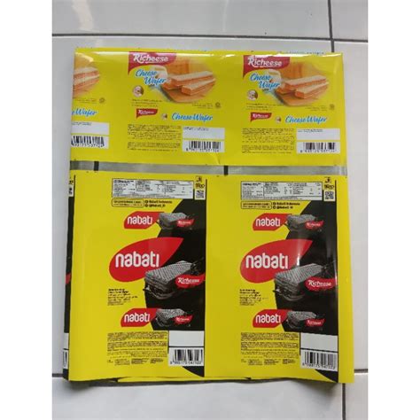 Jual 25 Pcs Gelaran Pengajian Tikar Plastik Plastik Serba Guna Prakrya Bungkus Kado Shopee