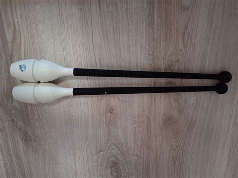 Бухалки и топка за художествена гимнастика гр Бургас Лазур • Olx Bg