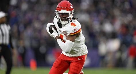 Chiefs Place Wr Rashee Rice On Ir With Knee Injury