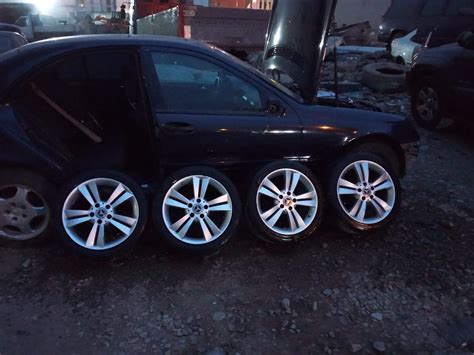 დისკების და საბურავების ყიდვა გაყიდვა გაცვლა იყიდება R17 დედალ მამალი დისკები უსვარკი