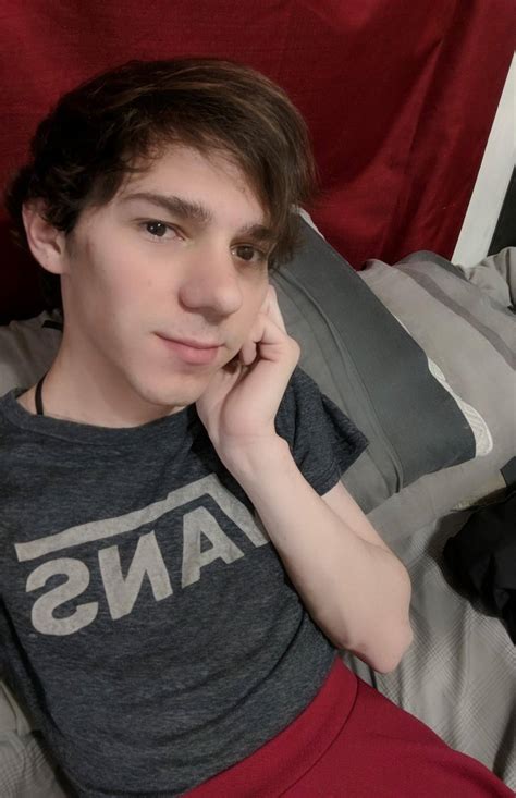 First Time Posting Here Hi Everyone Scrolller