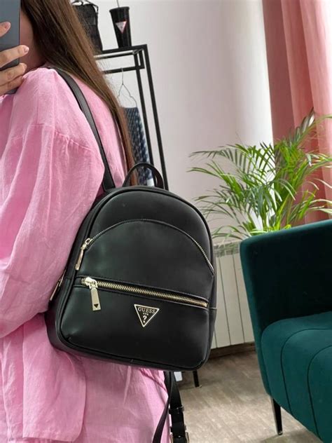 Рюкзак Guess Manhattan — ціна 2199 грн у каталозі Рюкзаки Купити аксесуари за доступною ціною на