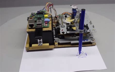 Plotter Made From Scrap Computer Parts Raspberry Pi