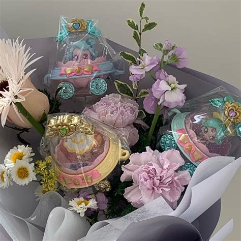 토이플라워스튜디오 화성꽃집 동탄2꽃집 영천동꽃집 동탄졸업식꽃다발 프로포즈 웨딩부케 플라워클래스 티니핑 장난감이 들어간 꽃다발 유치원 시상식용으로 주문 주셨어요☺️