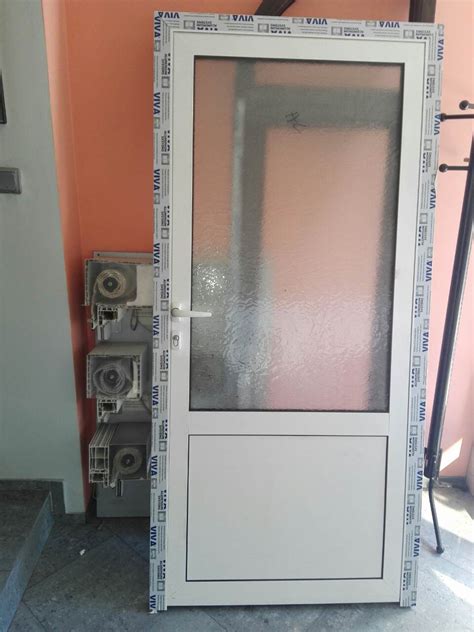 Алуминиеви врати ПВЦ Дограма