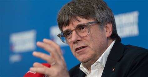 Puigdemont Tras La Pitada A Illa En El Concurs De Castells No Esperes