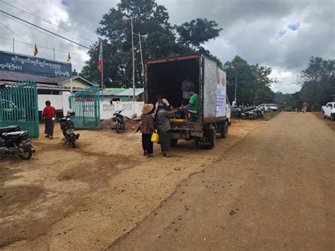 မန္တလေးတိုင်းဒေသကြီး၊ ပြင်ဦးလွင်ခရိုင် ဆီကုန်သည်နှင့် ဆီလုပ်ငန်းရှင်များအသင်းမှ တာဝန်ရှိသူများက