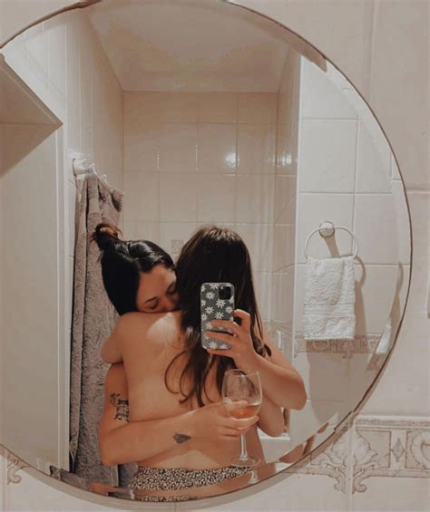 عکس های سکسی لزبین سری ۳