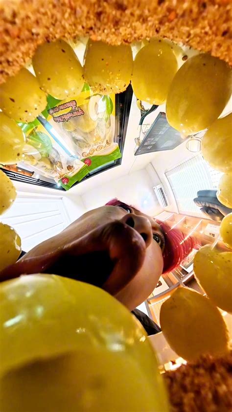 ในห้าคนนี้มีคนเดียวที่เป็นสก๊อย เลิ่กลั่ก คุณพี่เจ้าขาดิฉันเป็นห่านมิใช่หงส์ เลิ่กลั่ก