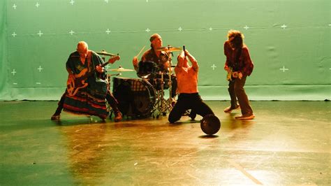 6 Nouveaux Albums Que Vous Devriez écouter Maintenant Red Hot Chili