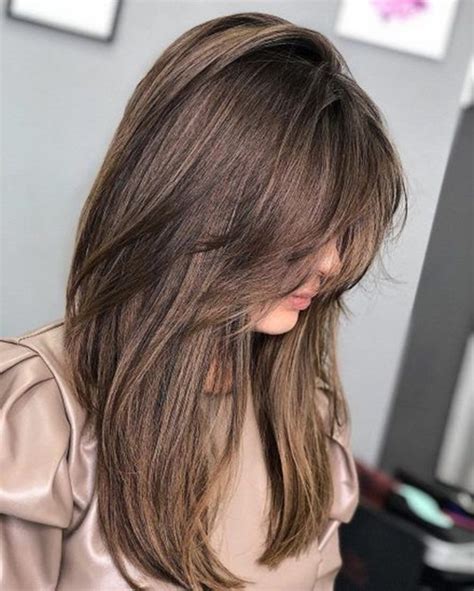 ทรงผมยาวตัดไล่กรอบหน้า พรางหน้าให้ดูเรียวขึ้น Ladyissue เว็บรีวิวเครื่องสำอาง ชุมชนผู้หญิง ฮา