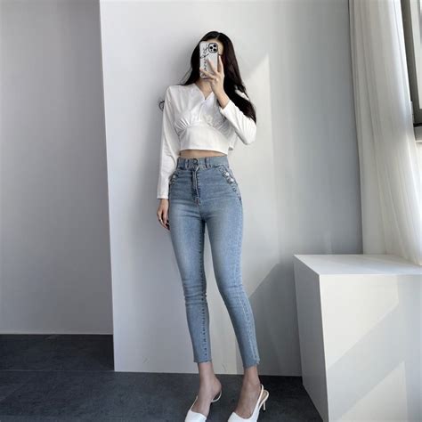 Yefit 예핏 워싱감이나 전체적인 핏감 정말 예쁜 하이웨스트 스키니입니다 옷스타그램 Facebook